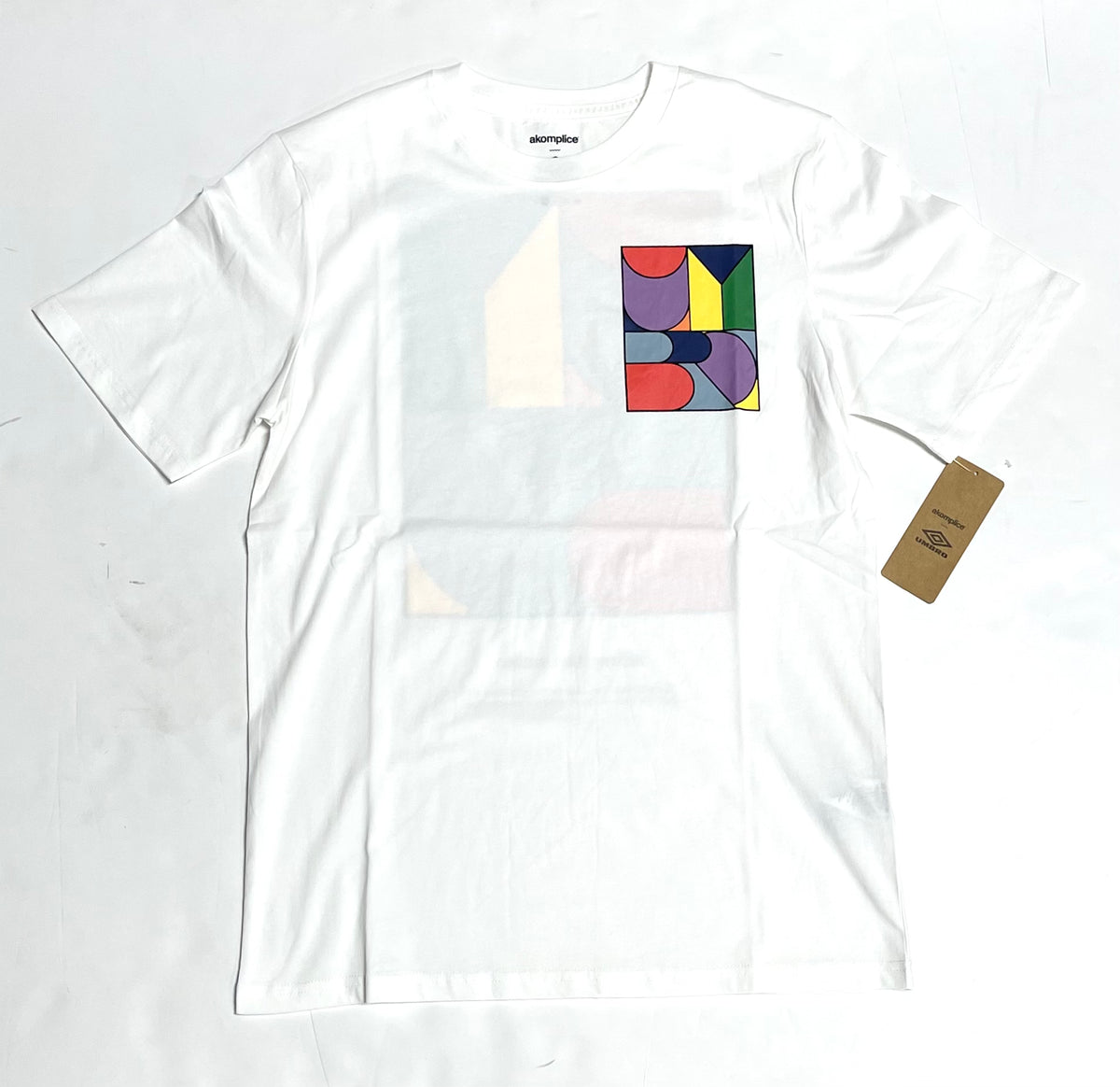 AKOMPLICE X UMBRO "EGALITARIANISM" TEE (WHITE) – So Fresh Clothing